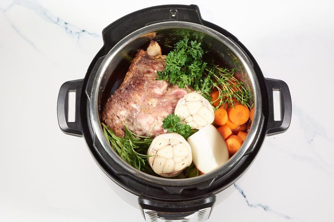 Substitute For Beef Broth (14 Ideas!) - Foodie and Wine
