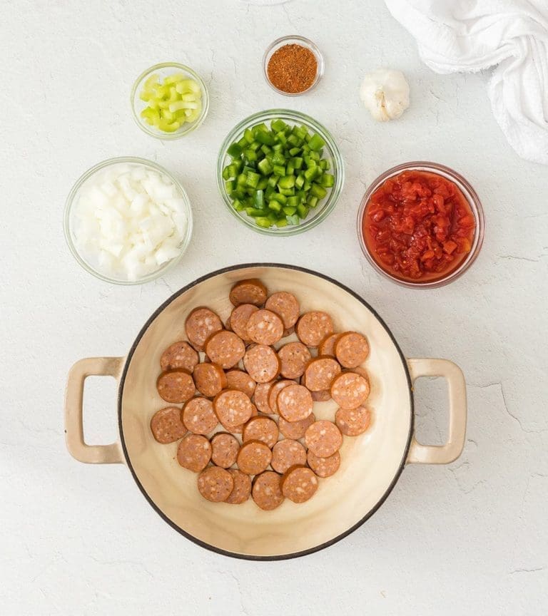 Creamy Pastalaya (Cajun Jambalaya Pasta)