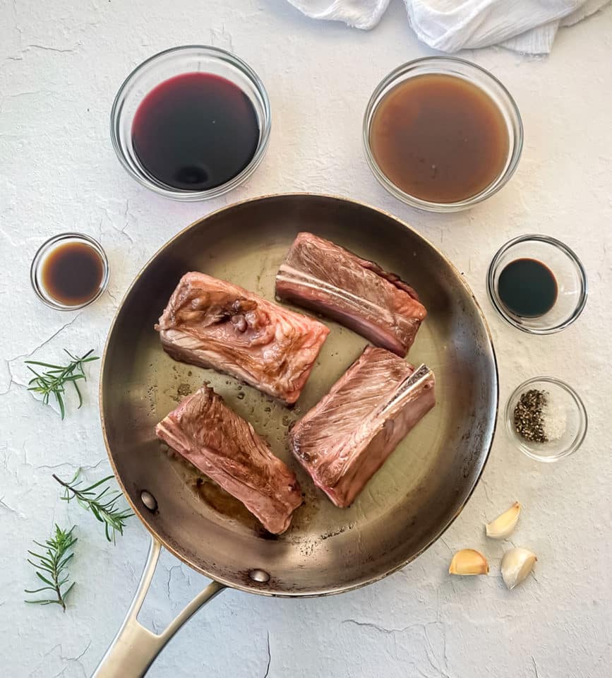 Sous Vide Short Ribs With Red Wine Sauce - Foodie and Wine