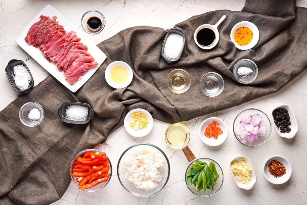 Hunan Beef (Easy Beef Stir Fry) - Foodie and Wine