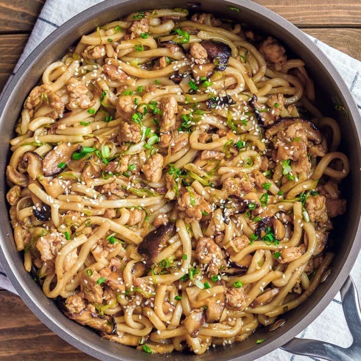 Easy Yaki Chicken Udon (Stir Fried Udon Noodles)