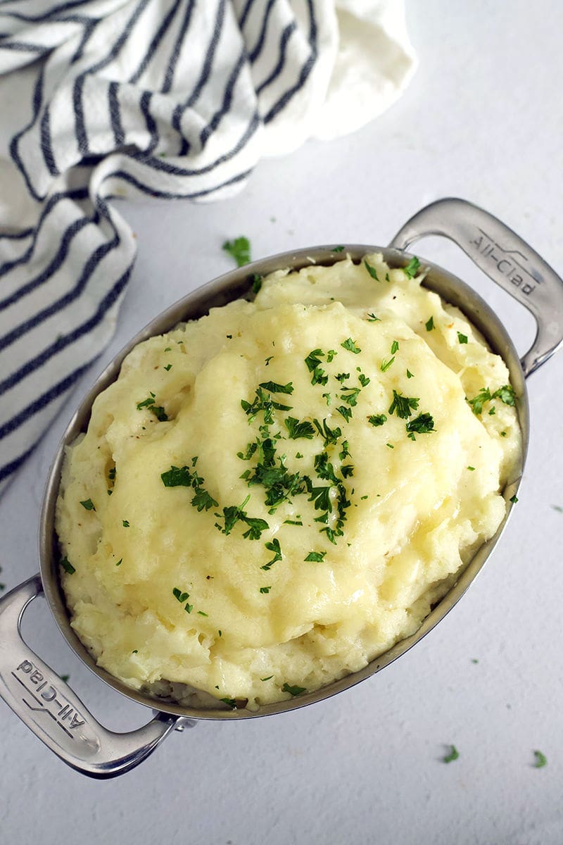 Cheesy Mashed Potatoes (4 Cheeses!) - Foodie and Wine
